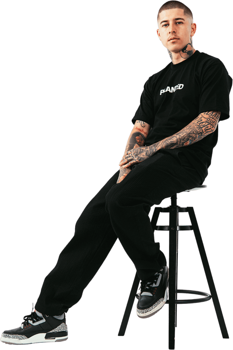 Haircutting Artistry 35 Lessons: Master the Craft at VicBlends Academy